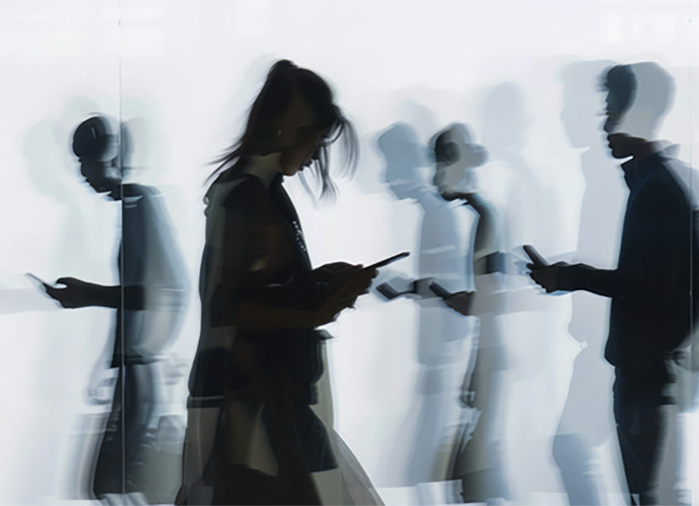 Overcoming Digital Addiction with a Breathing Necklace– Komuso Design